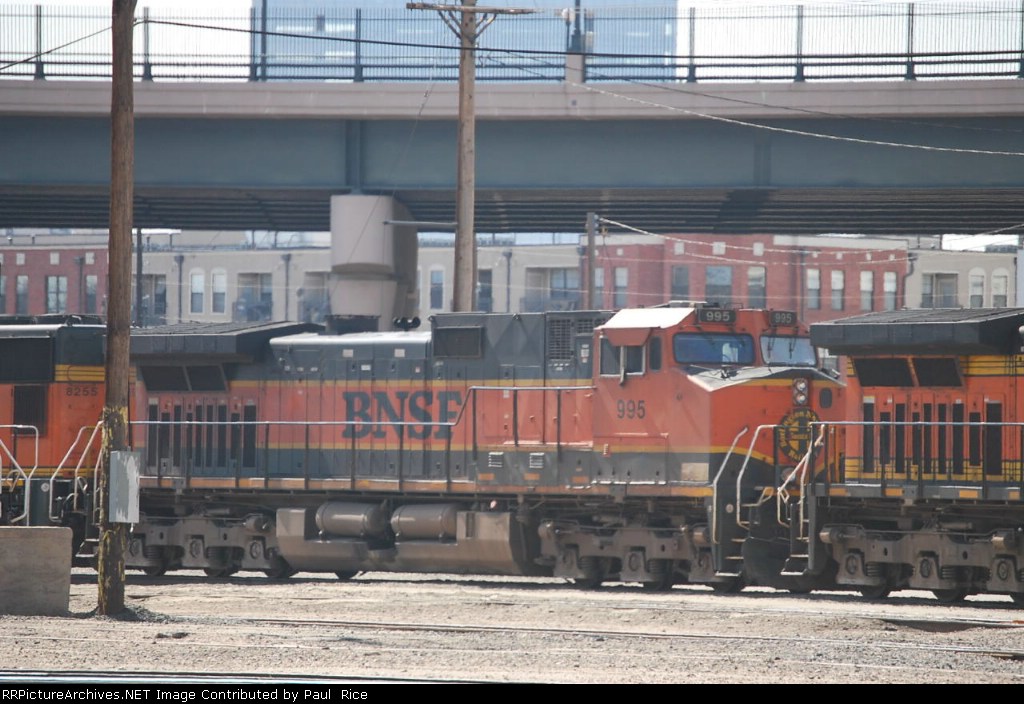 BNSF 995
